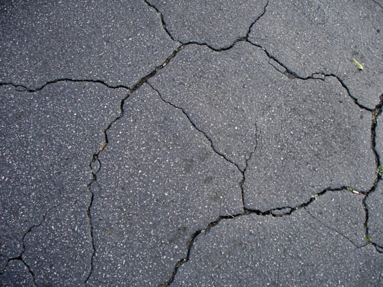 Asphalt Lifespan 2025: How Long Does Paving Last?